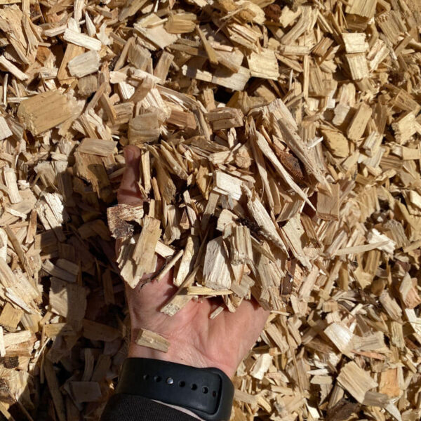 Flis | Billig træflis og barkflis - Levering til hele Danmark